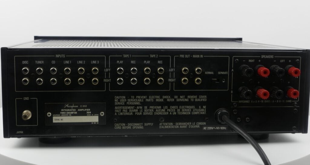 Accuphase E-302 - Taste For Audio