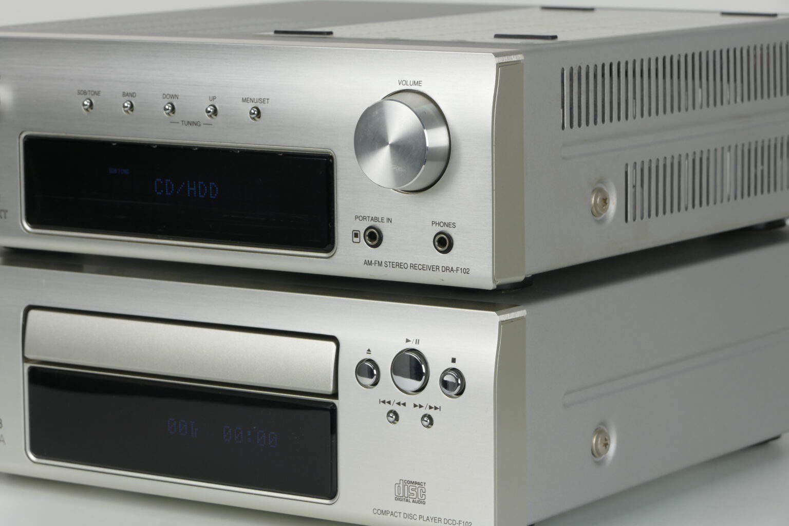Denon DRA F102 Receiver, Denon DCD F102 CD-speler - Taste For Audio