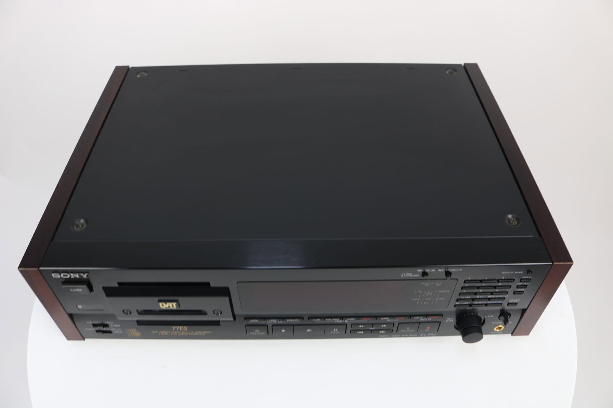 Sony DTC-77ES - Taste For Audio