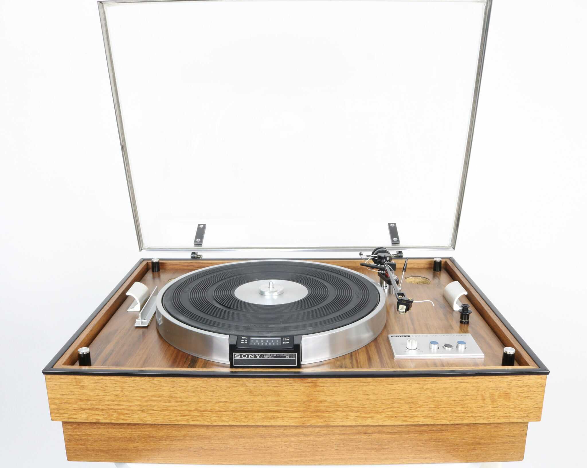 Audiomeca Romance Uitgerust Met De Nagaoka Jewel Tone GL-602 + Grado ...